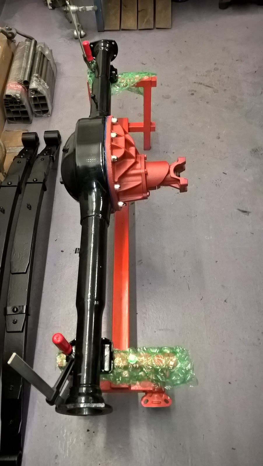 1965 Mustang 'Snowback' Fastback: Rear axle assembly and installation