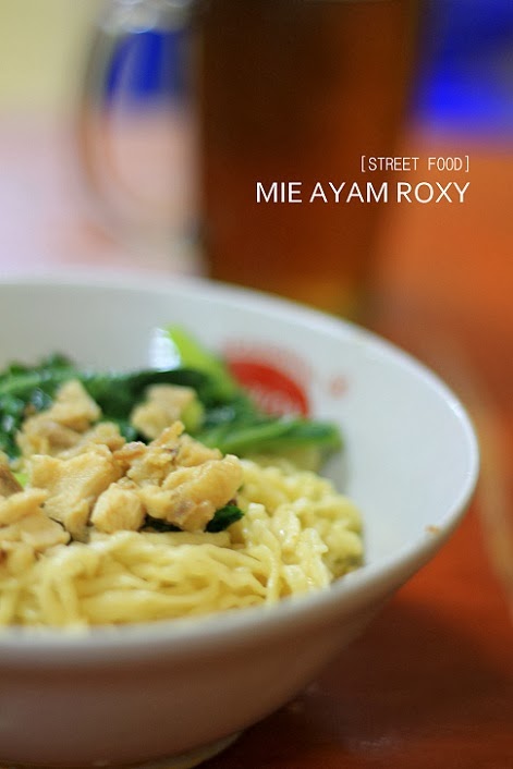 visualiumm: [Street Food] Mie Ayam Roxy