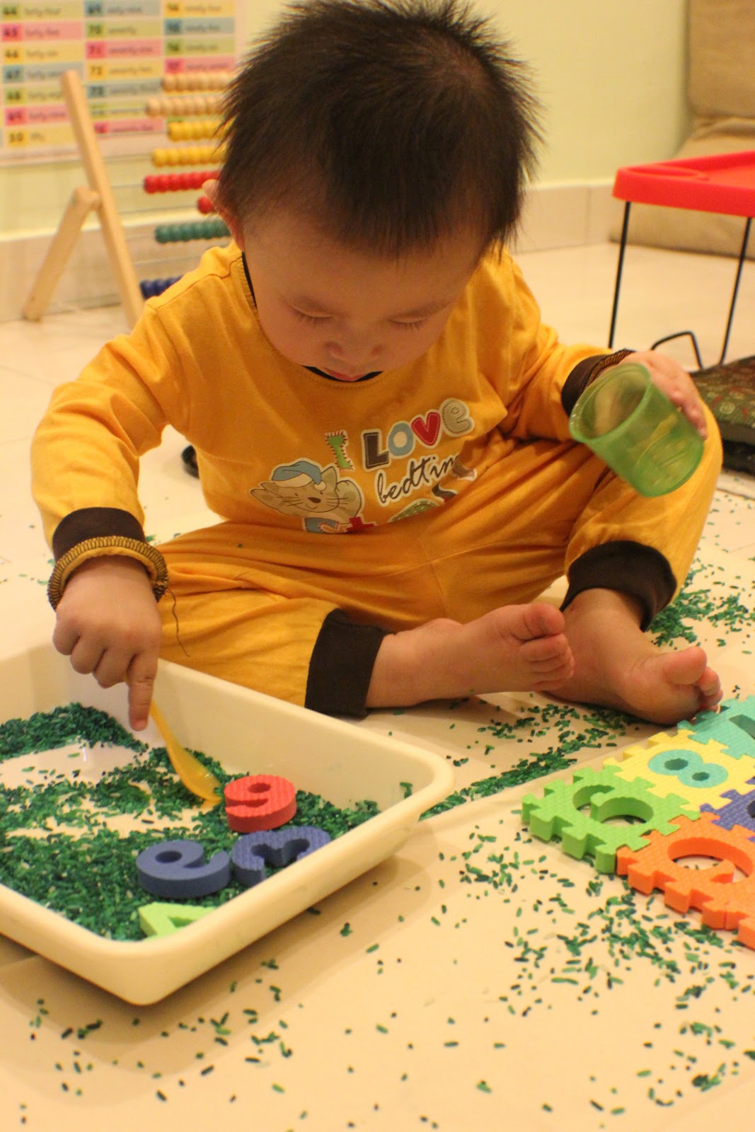Little Tiger Growing Up: Messy Play: Messy Maths For Toddler