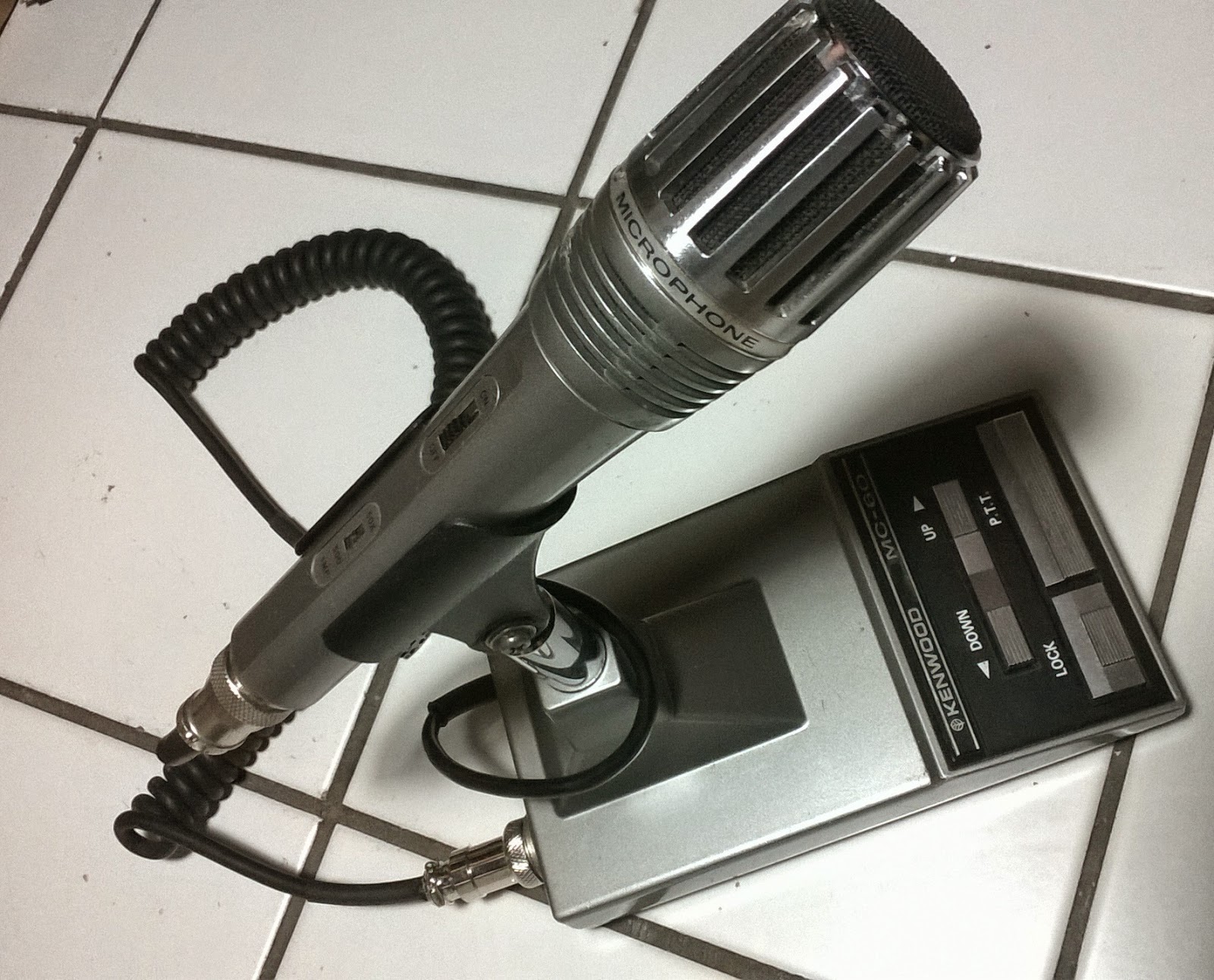 RADIO SELLER: Desk Mic Kenwood MC-60 ( SOLD )