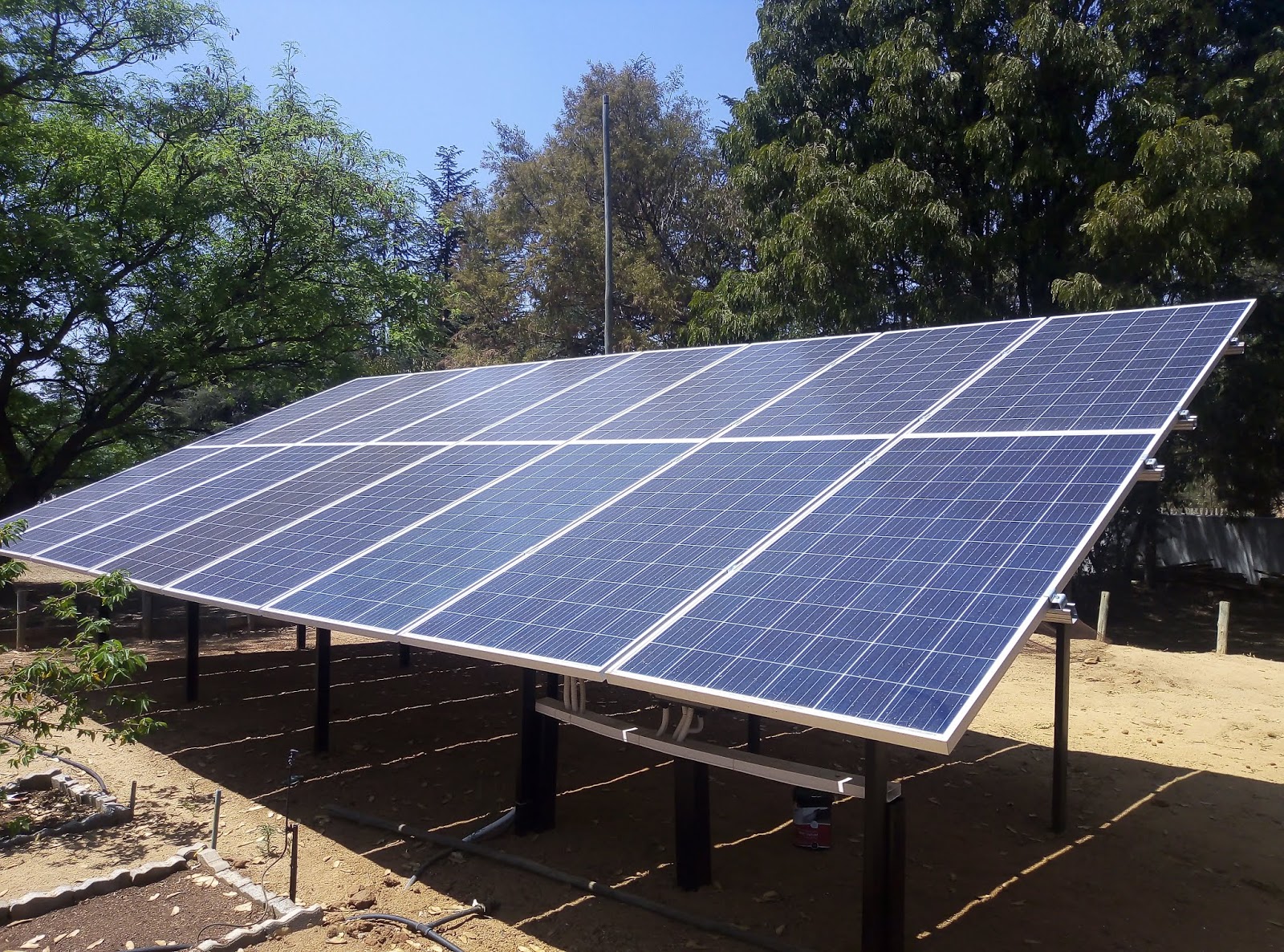 AM Solar - Projects: Phase 1 - Large 3-Phase Residential Ground Mount ...