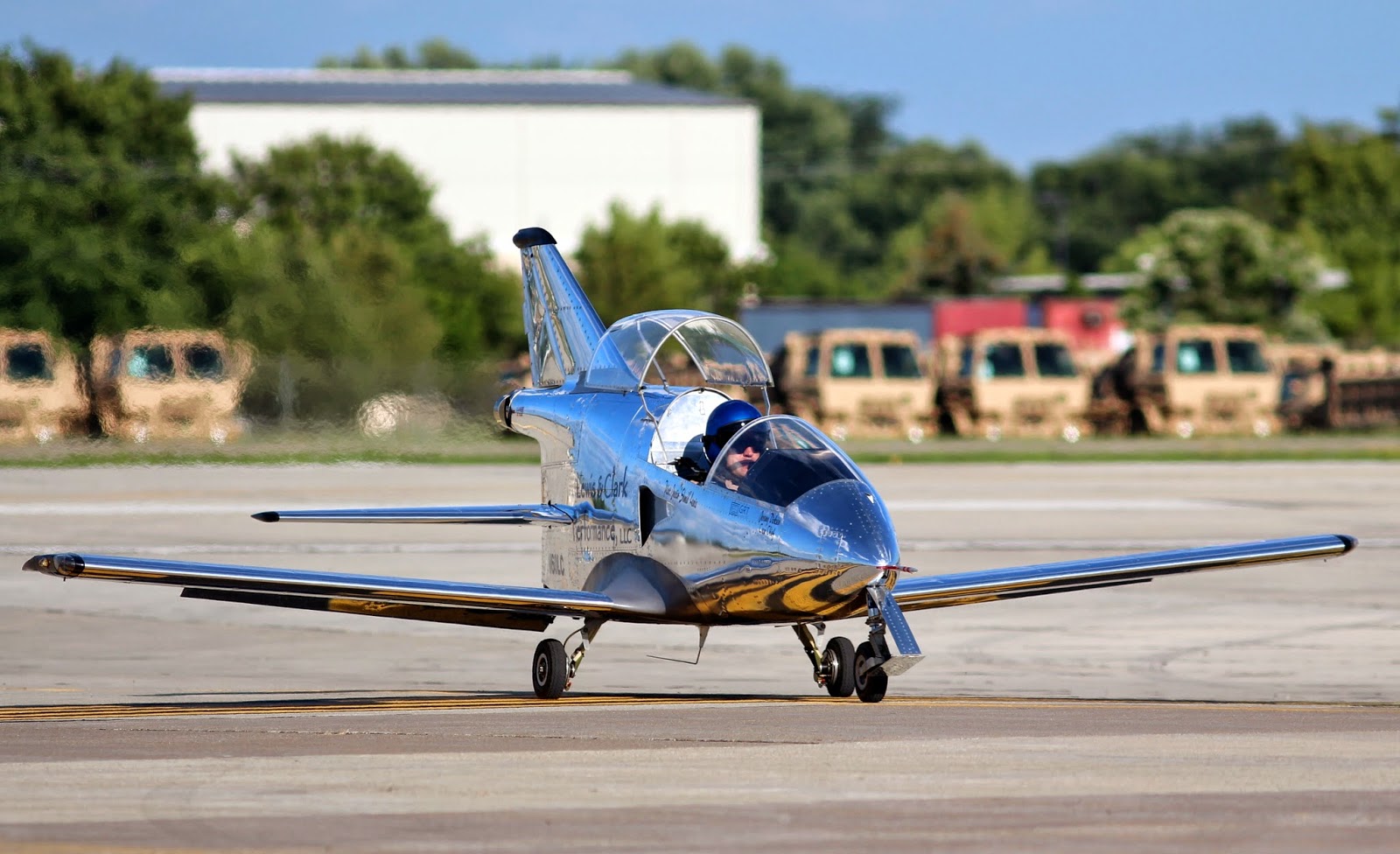The Aero Experience: EAA AirVenture Oshkosh 2013: FLS Microjet