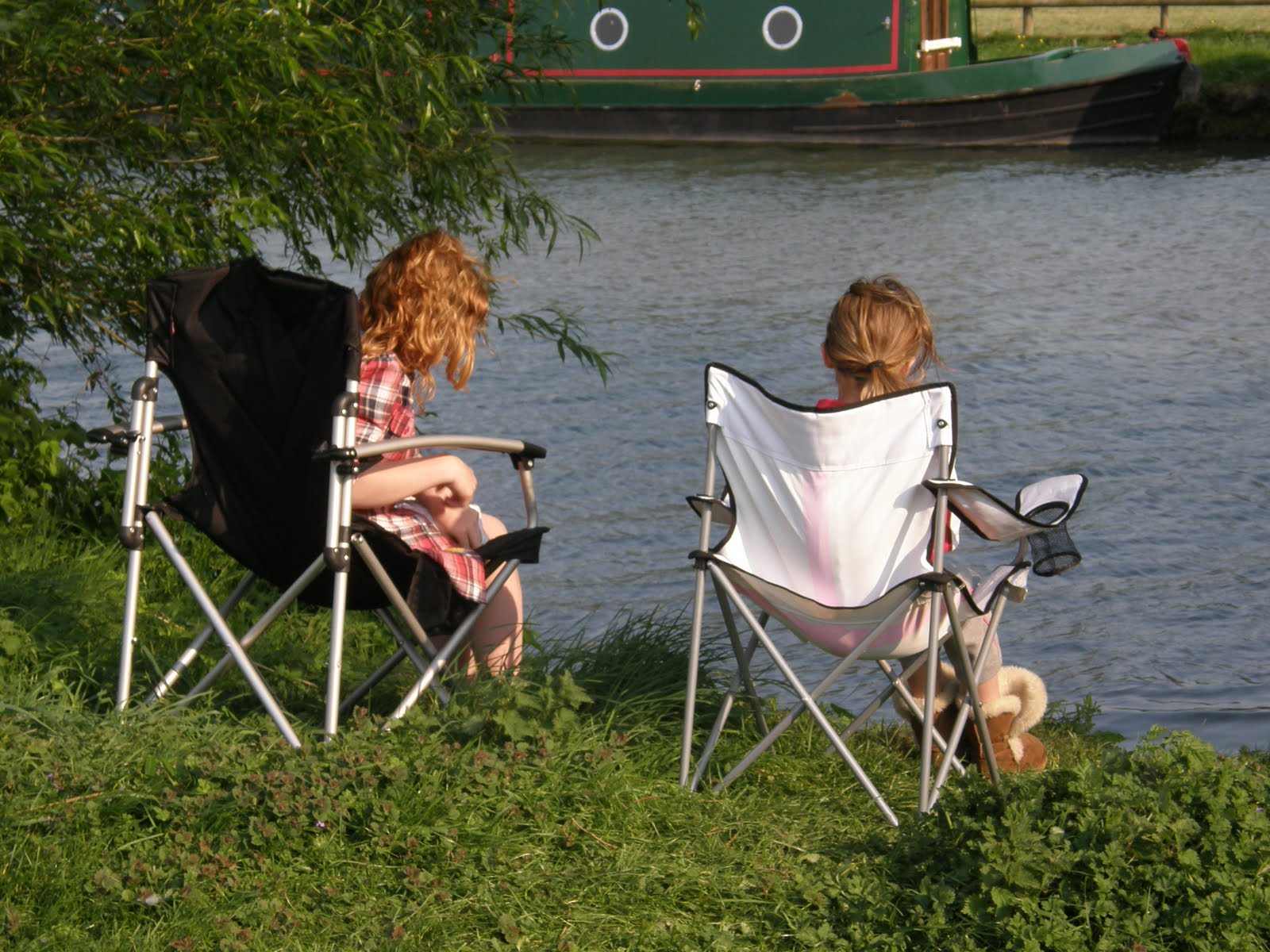 The 500 Go Caravanning: Radcot Bridge - aka Orc Island