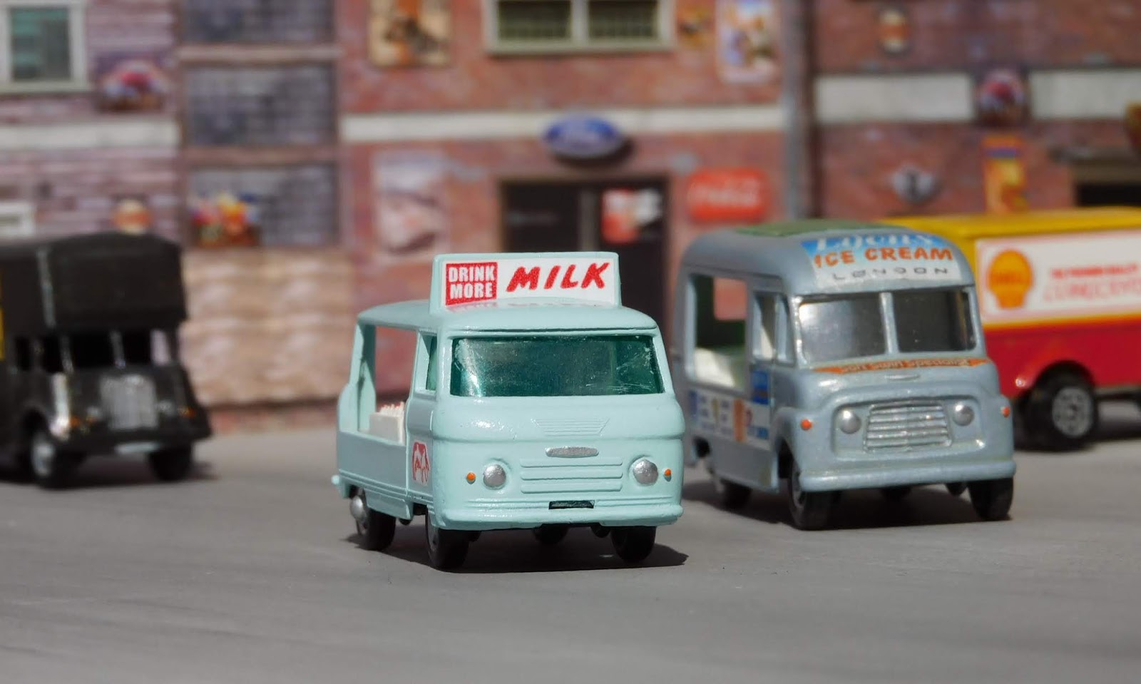 MATCHBOXPARK: Itt a fris tej!