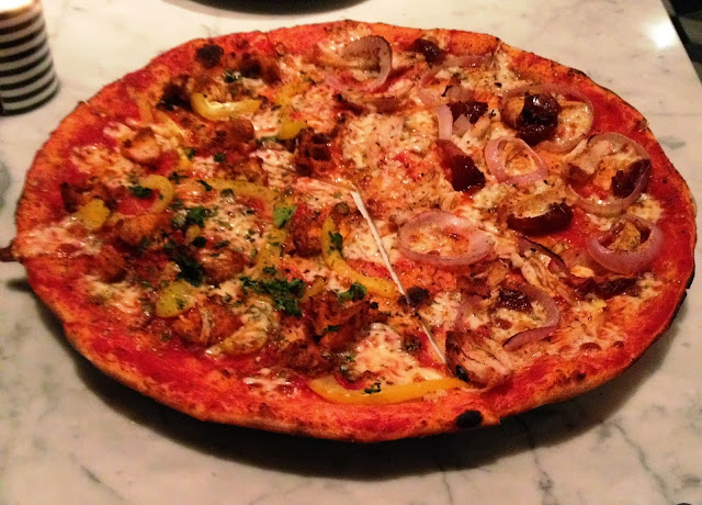 The Eating Beauty: Foodie Review: Pizza Express, Colaba, Mumbai