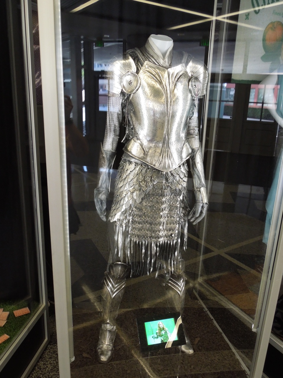 White Knight armour from Alice in Wonderland on display... | Hollywood ...