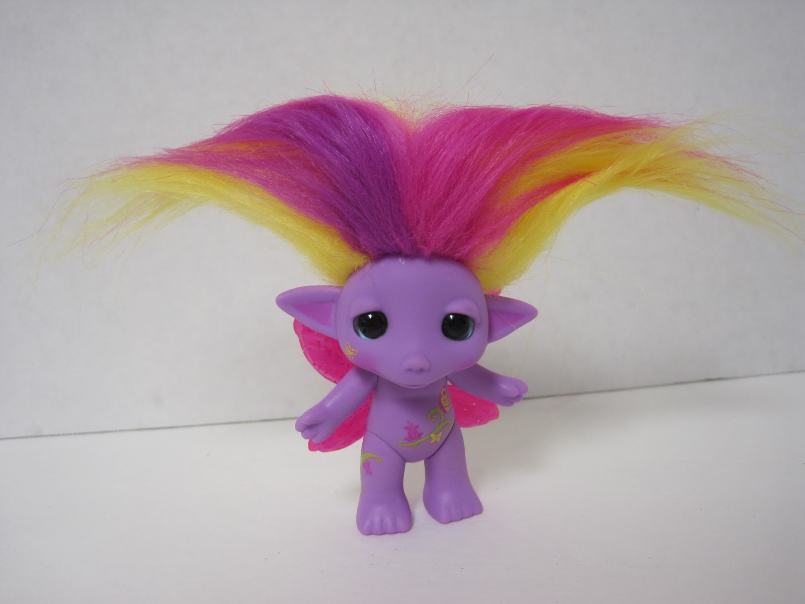 Never Grow Up: A Mom's Guide to Dolls and More: Toy Review: The Zelfs