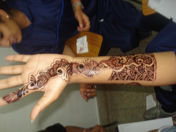 Good Shepherd Finishing School: MEHNDI COMPETITION