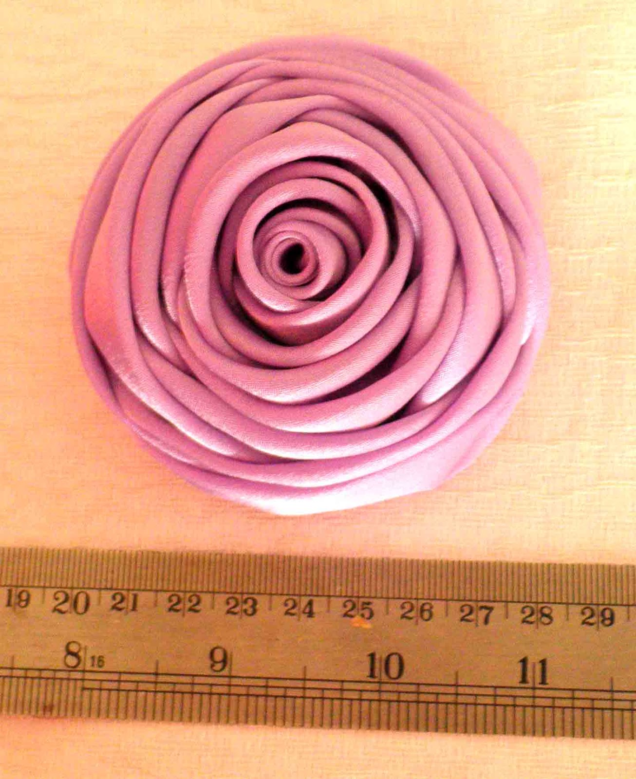 My Sewing: Floral Fabrik Brooch: Rose-bud
