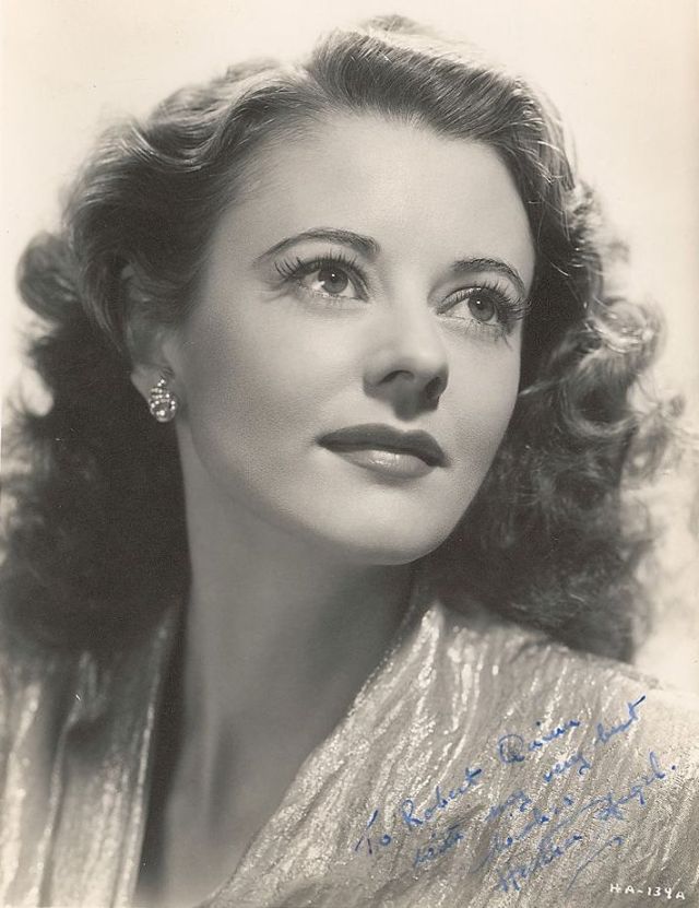 Gorgeous Photos of British Actress Heather Angel in the 1930s and ’40s ...