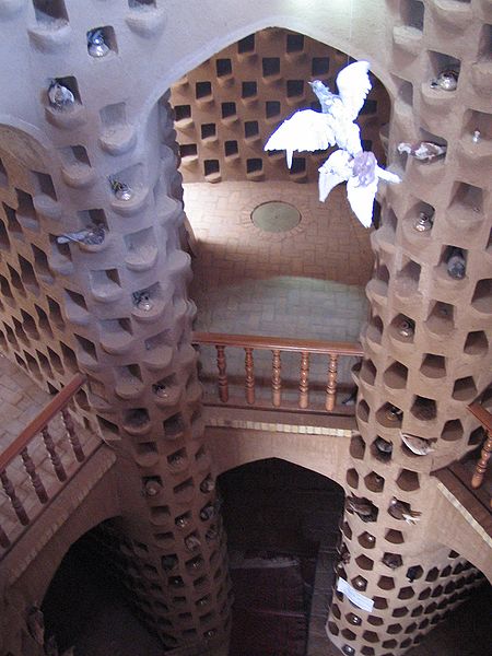 Pigeon Tower in Meybod | Persian architecture, Ancient buildings ...