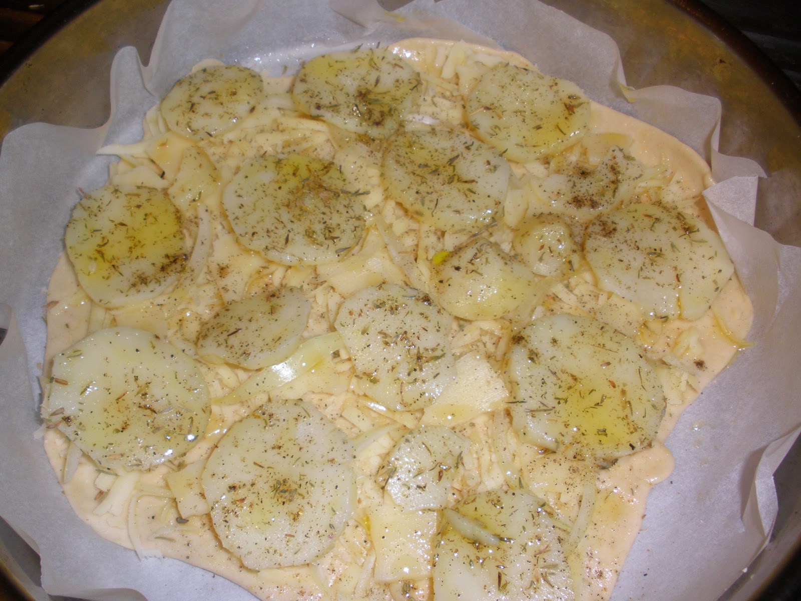 Come to cook: Πιτσα με πατατες και θυμαρι
