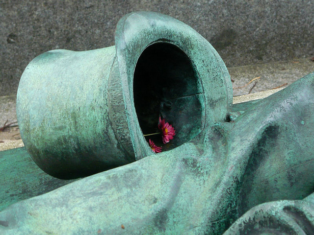 Victor Noir: Still Pleased to See You (Even in Death) ~ Kuriositas