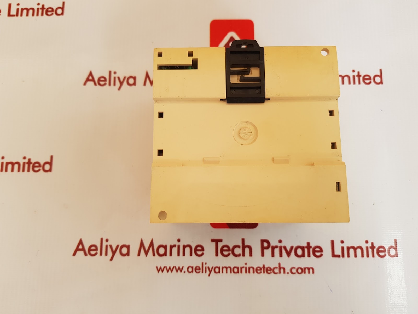 SCHNEIDER TWDLCAA24DRF EXTENDABLE PLC BASE TWIDO - Aeliya Marine