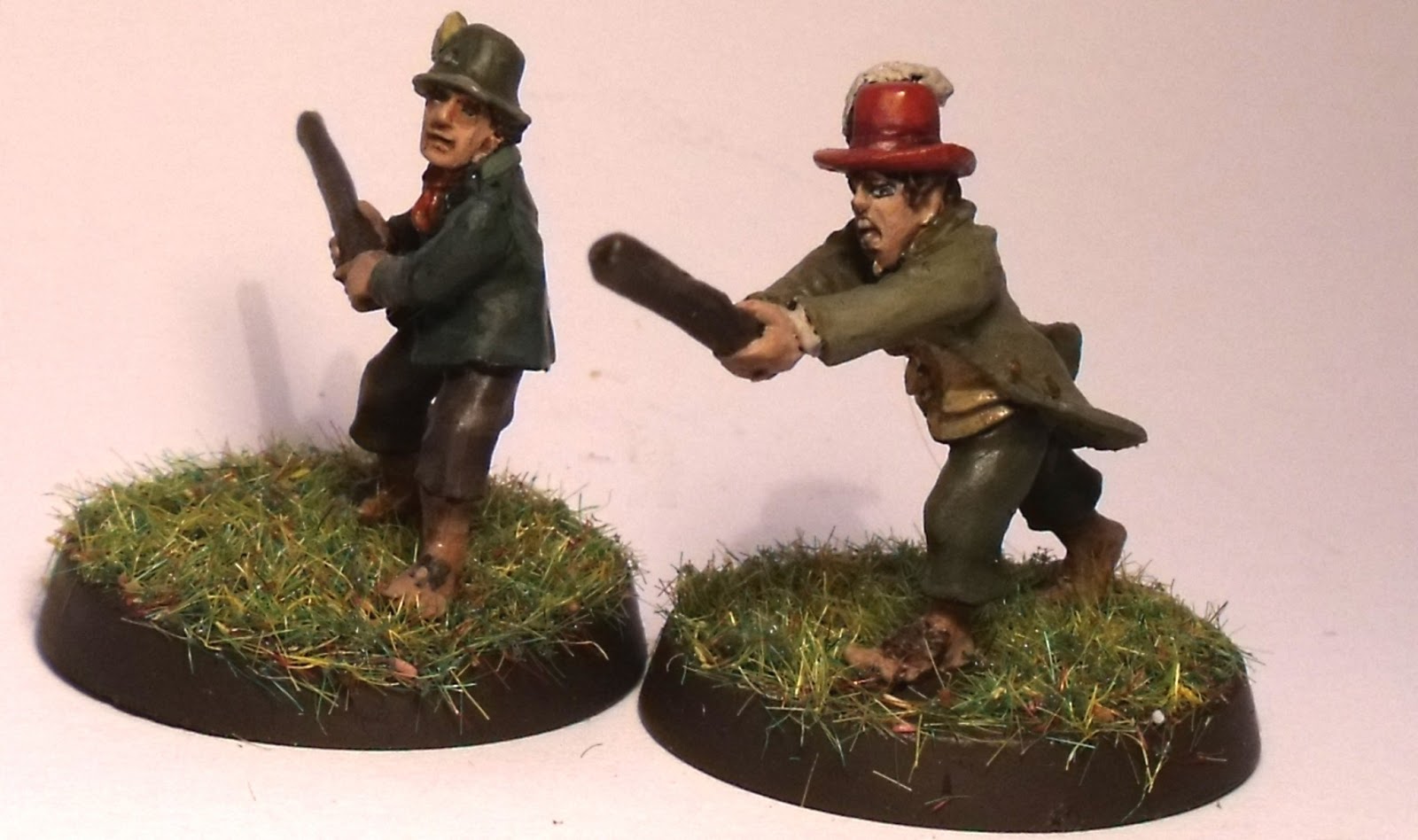 Four Colour Super Minis: Lord of the Rings: Bree Folk and Shire Folk