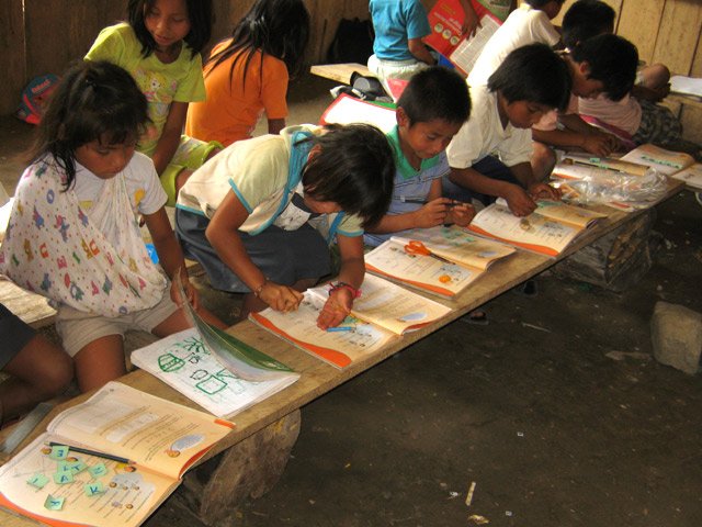 La educación en el Perú: La educación en las zonas rurales