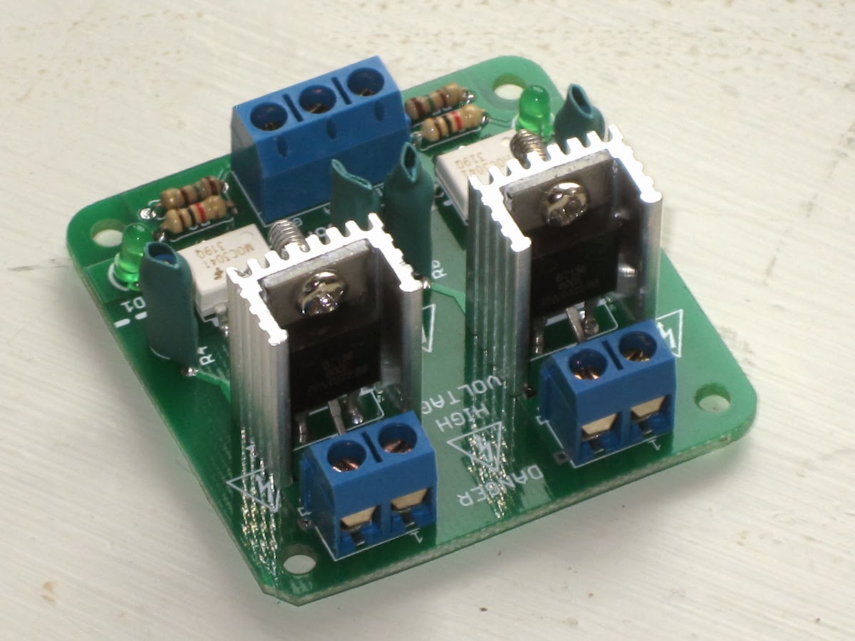 Magic Smoke: Twin Triac AC Switch on DP5050 PCB