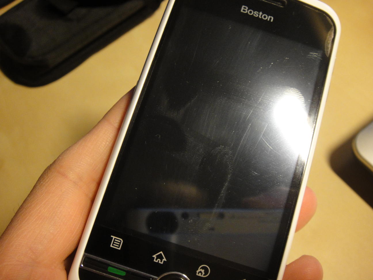 Security Pitfalls: Android lock screen