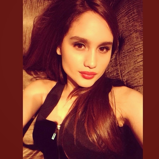 CINTA LAURA SEKSI PHOTOSHOOT TERBARU - ZONA ARTIS LAGI