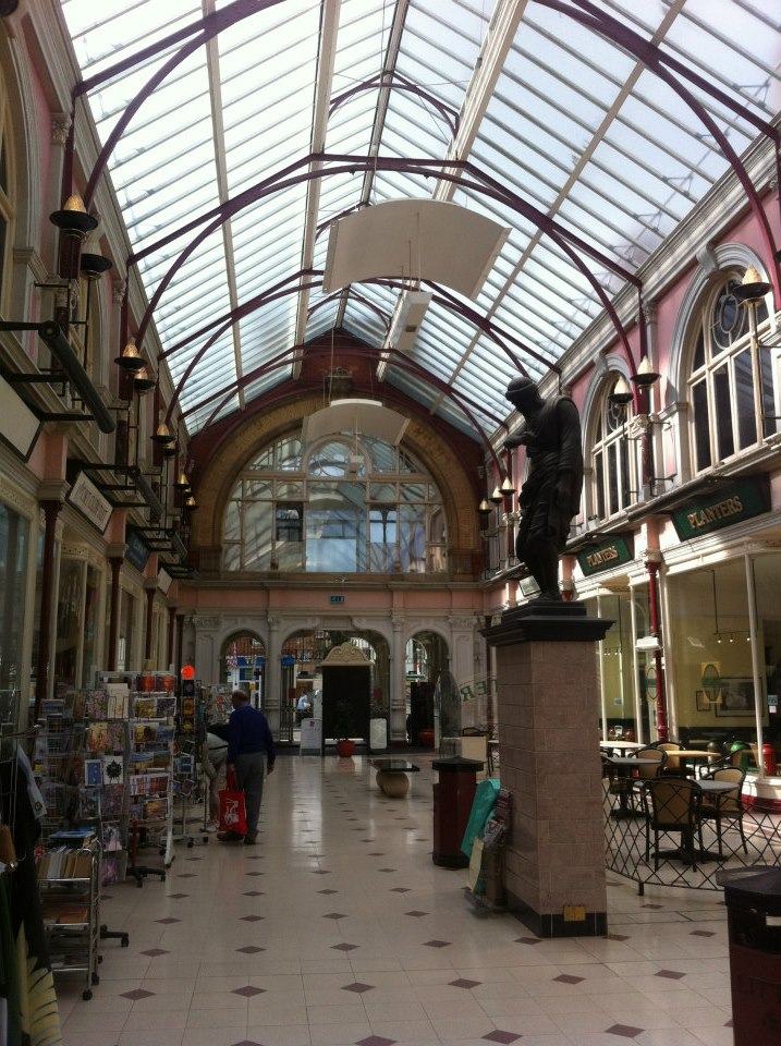 Katie and Nina's Cloud: Boscombe Vintage Market