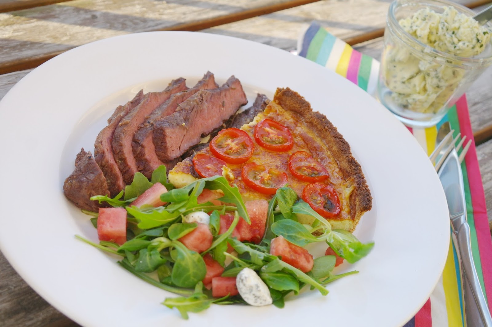 MÅRTENSSONS KÖK: God paj och sallad till grillat