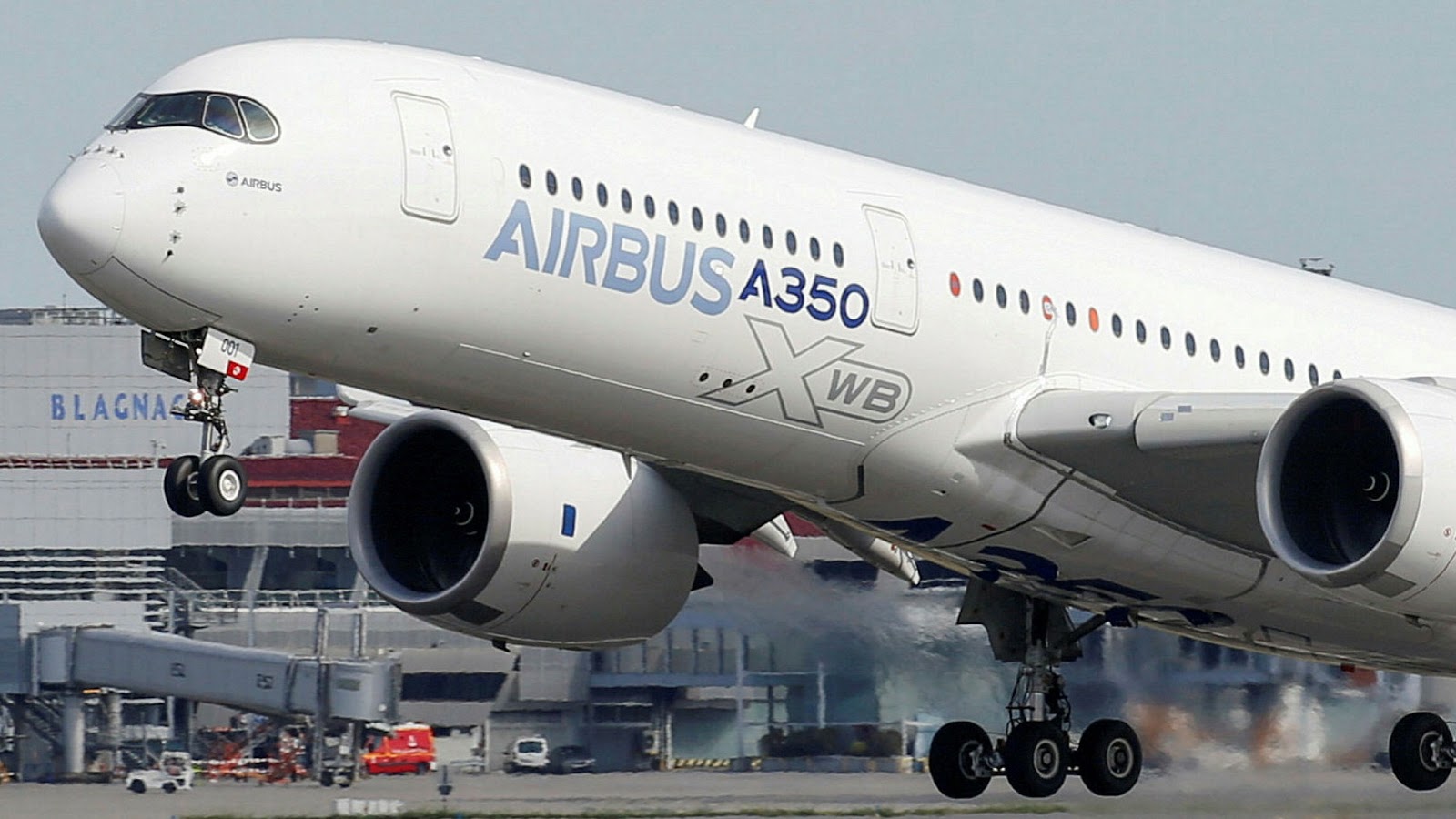 Airbus trims A350 output amid larger-than-expected second-quarter loss