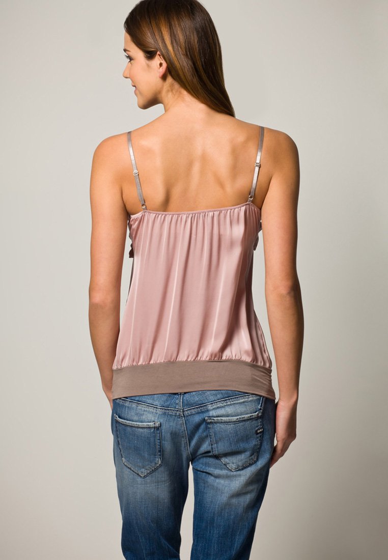 First Shop | Loja de Moda Online: SALDOS *Fornarina - Summer 2012*