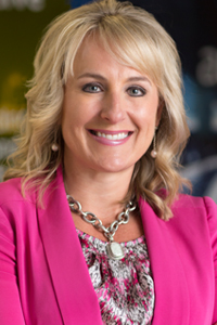 J.B. Hunt Truck Talk: Shelley Simpson Receives Distinguished Women In ...