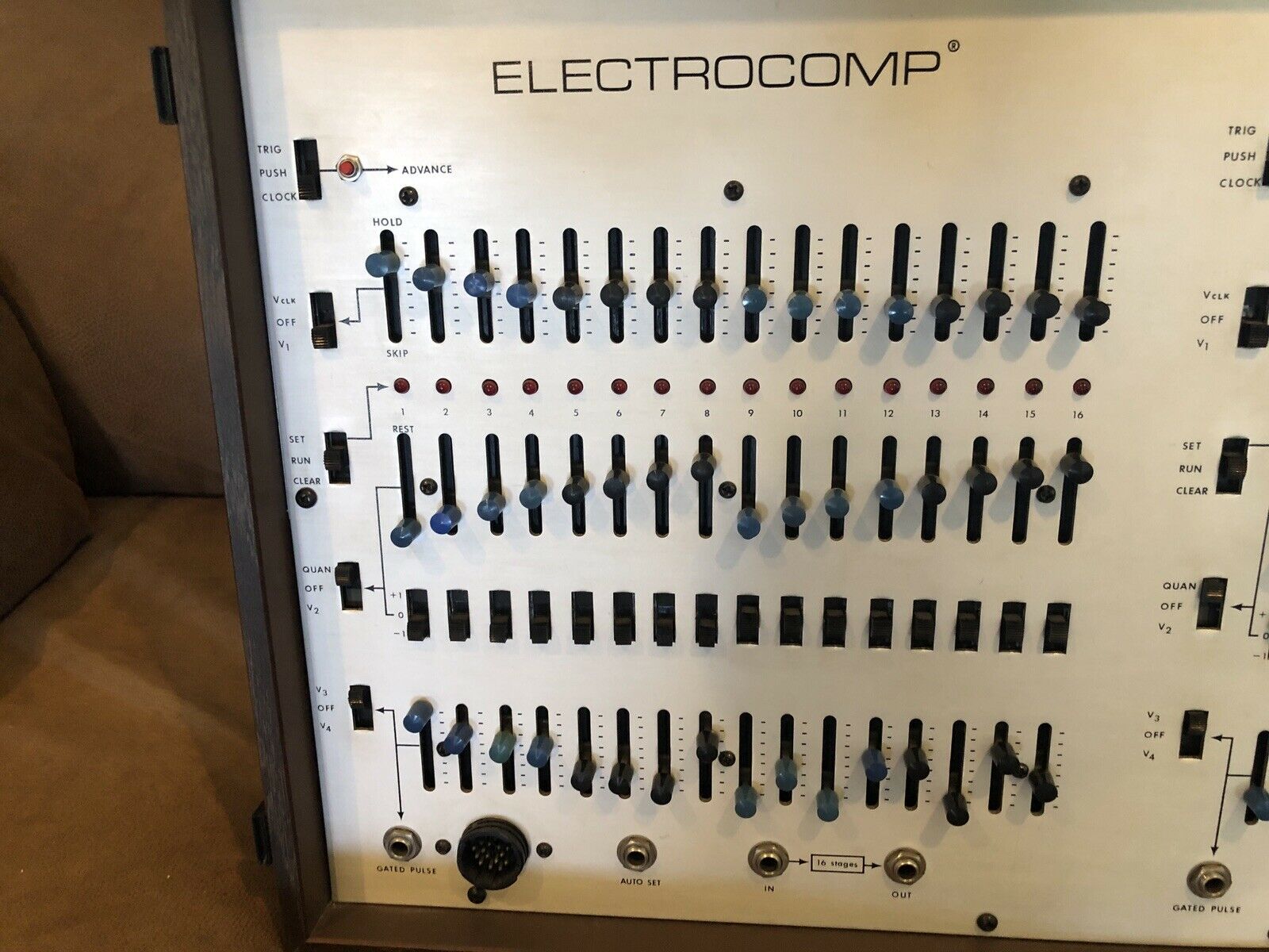MATRIXSYNTH: EML Electrocomp 400/401