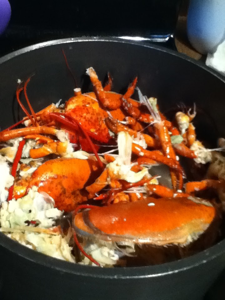 Kūlia cooks!: 5 heads to a pot of Creole Lobster soup!