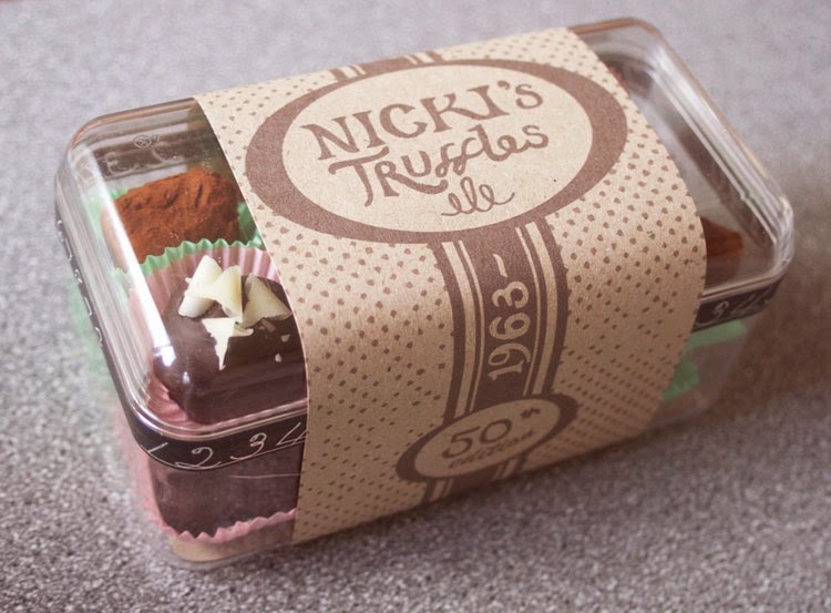 Mellybee: DIY chocolate truffle box