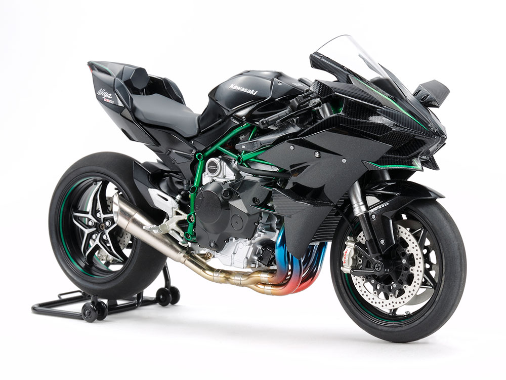 Racing Scale Models: Kawasaki H2R - Masterwork Collection by Tamiya