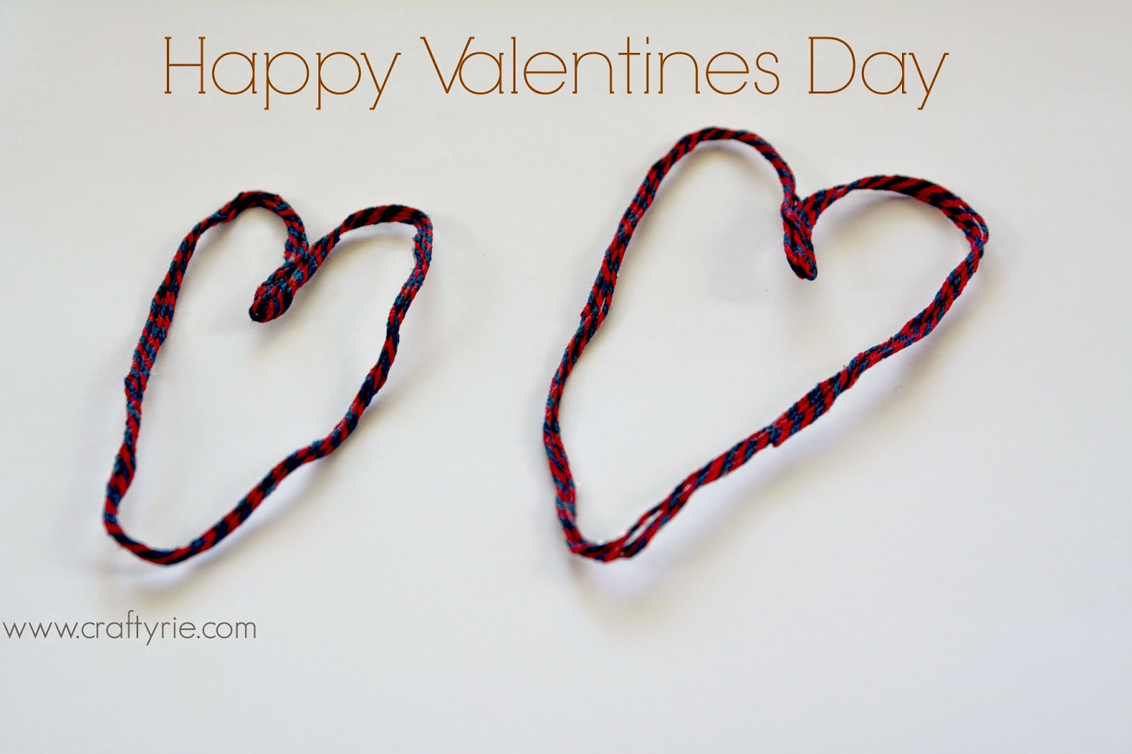 CraftyRie: Hearts of string & glue