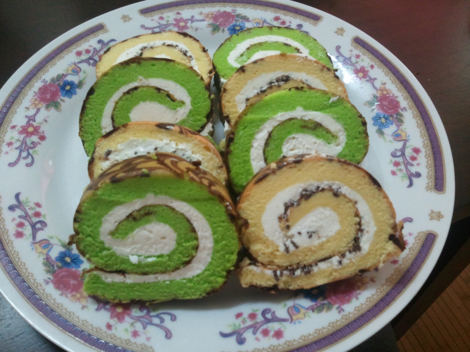 My New Cubicle: Kek Swiss Roll (Kek Gulung)