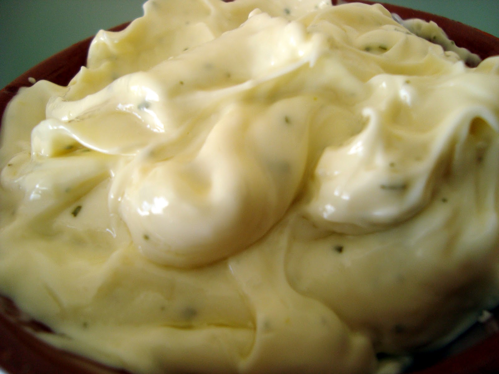 Salut i bon profit: ALLIOLI (amb julivert)