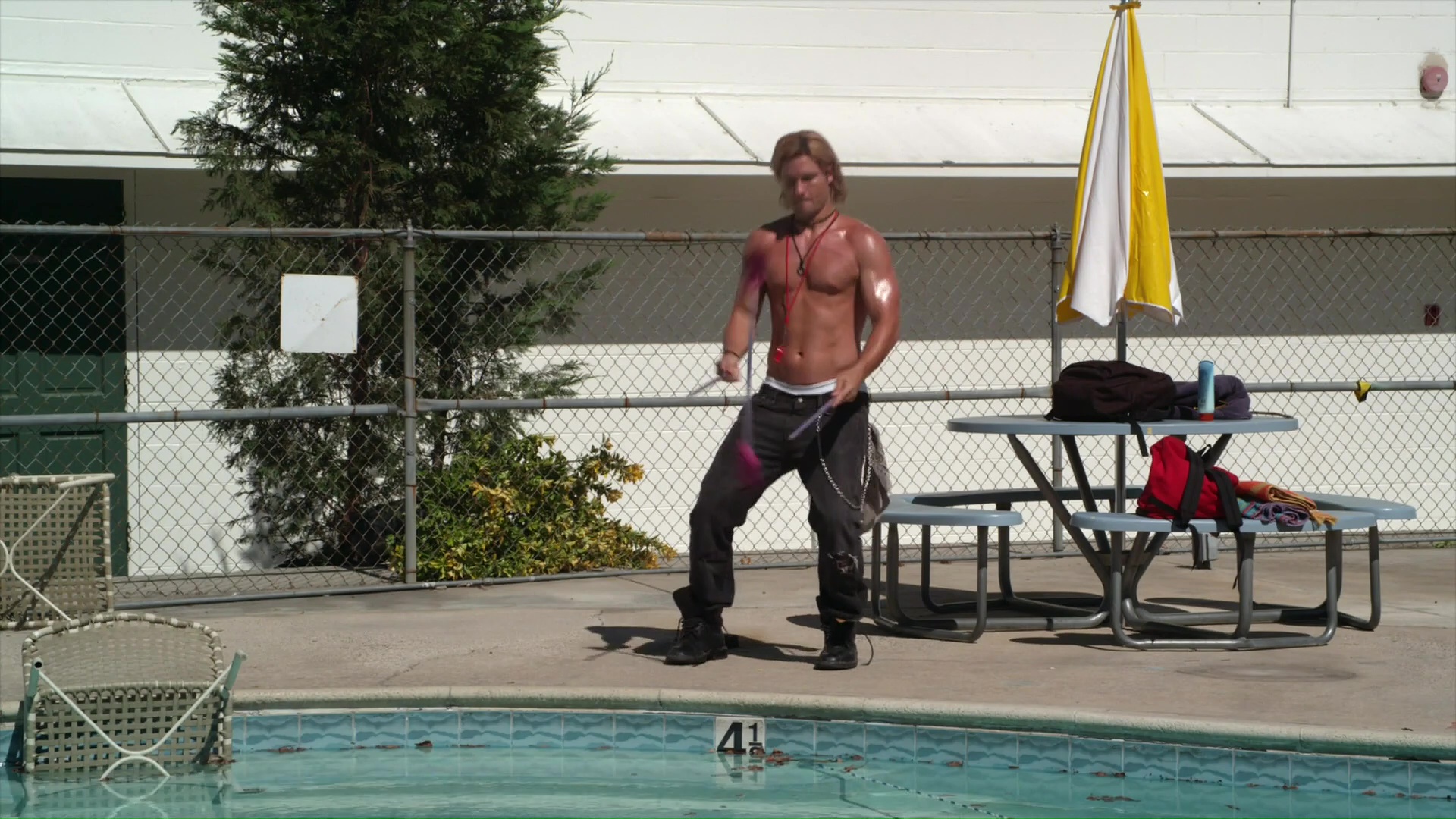 ausCAPS: Scott Porter shirtless in The To Do List