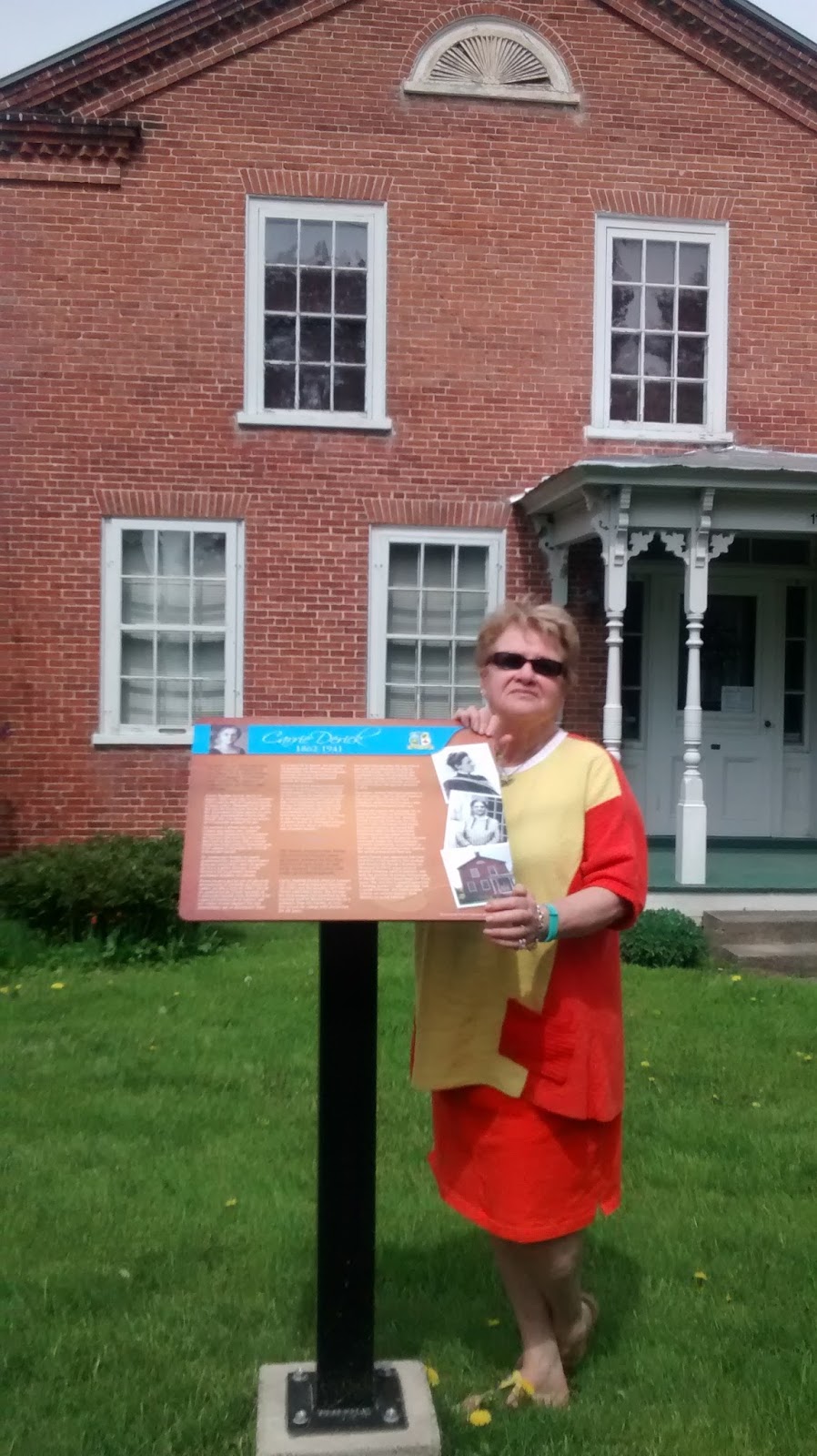 Local History and Facts: Carrie Derick - Notre Paritmoine