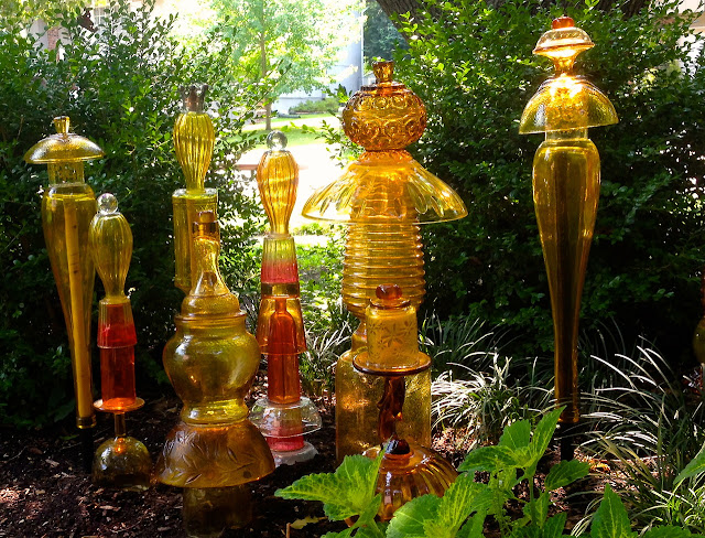 GARDEN Art DIY: Glass Garden Decor