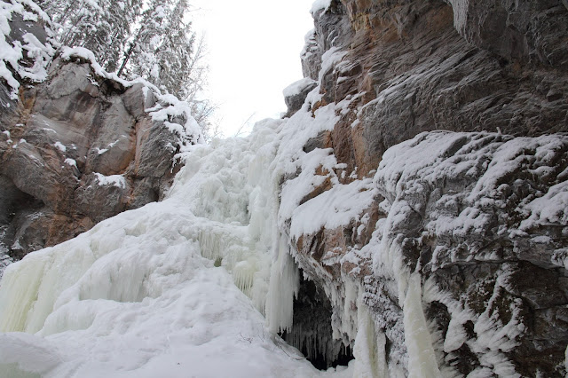 Carmacks Yukon Territory: Murray Creek Falls, Carmacks, ice climbing ...