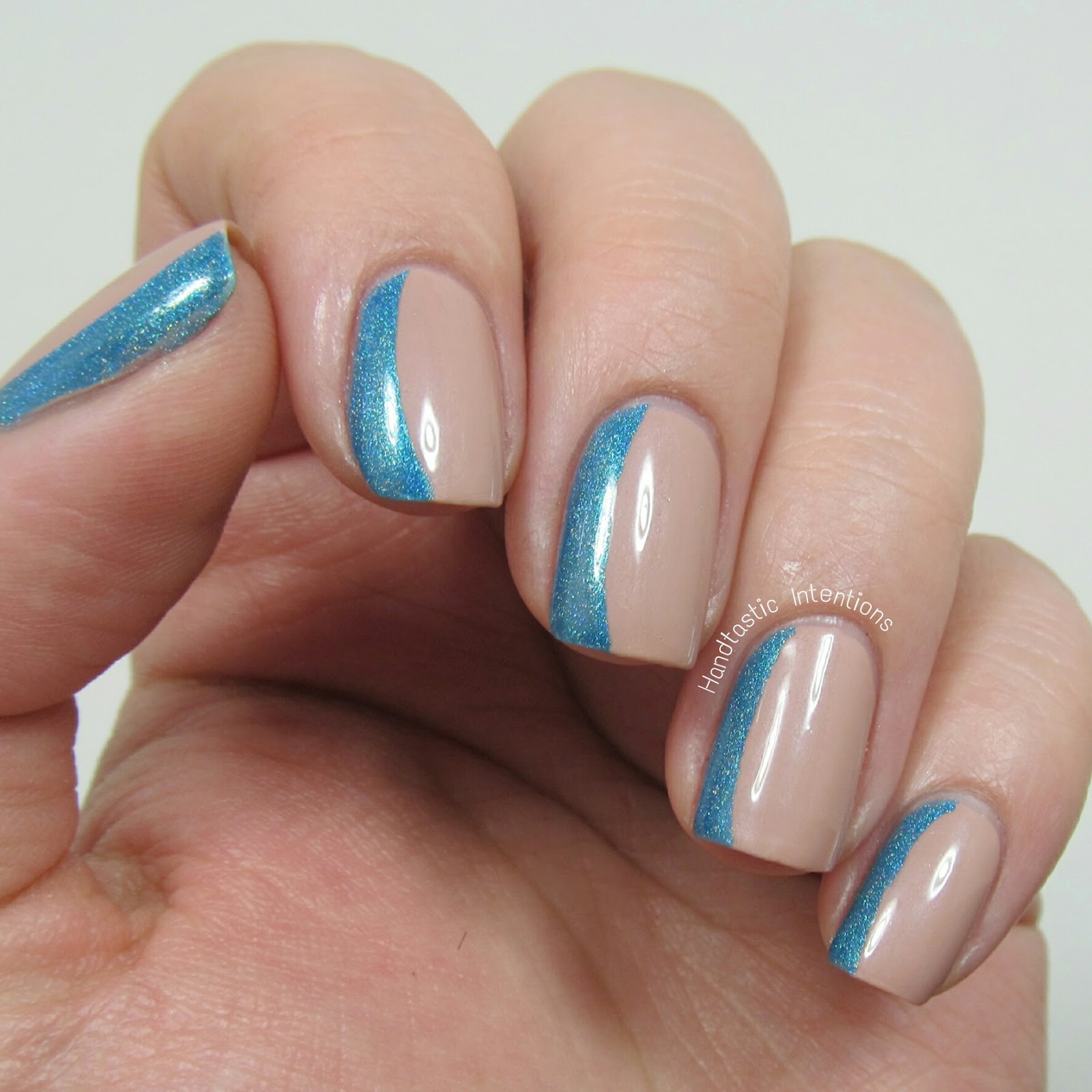 Handtastic Intentions: Side French Nail Art