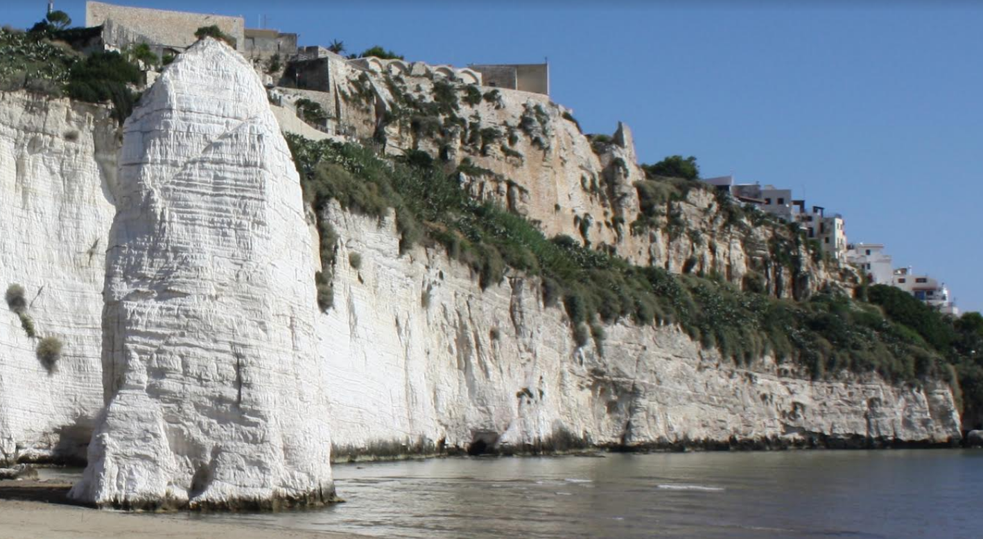 Cristalda e Pizzomunno viaggeranno in tutto il mondo su una bottiglia