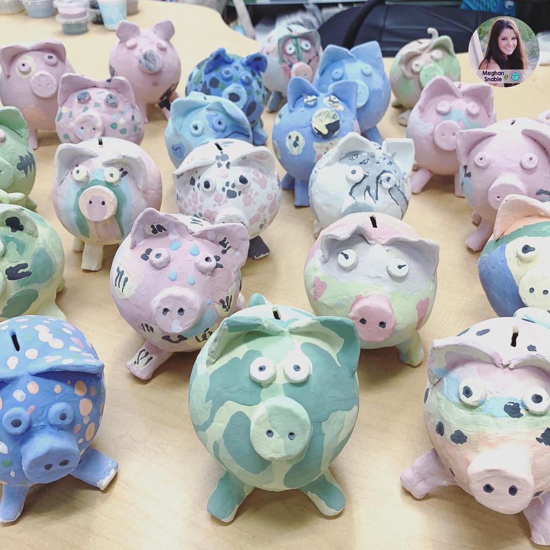 The Creative Colorful Classroom: Ceramic Piggy Banks