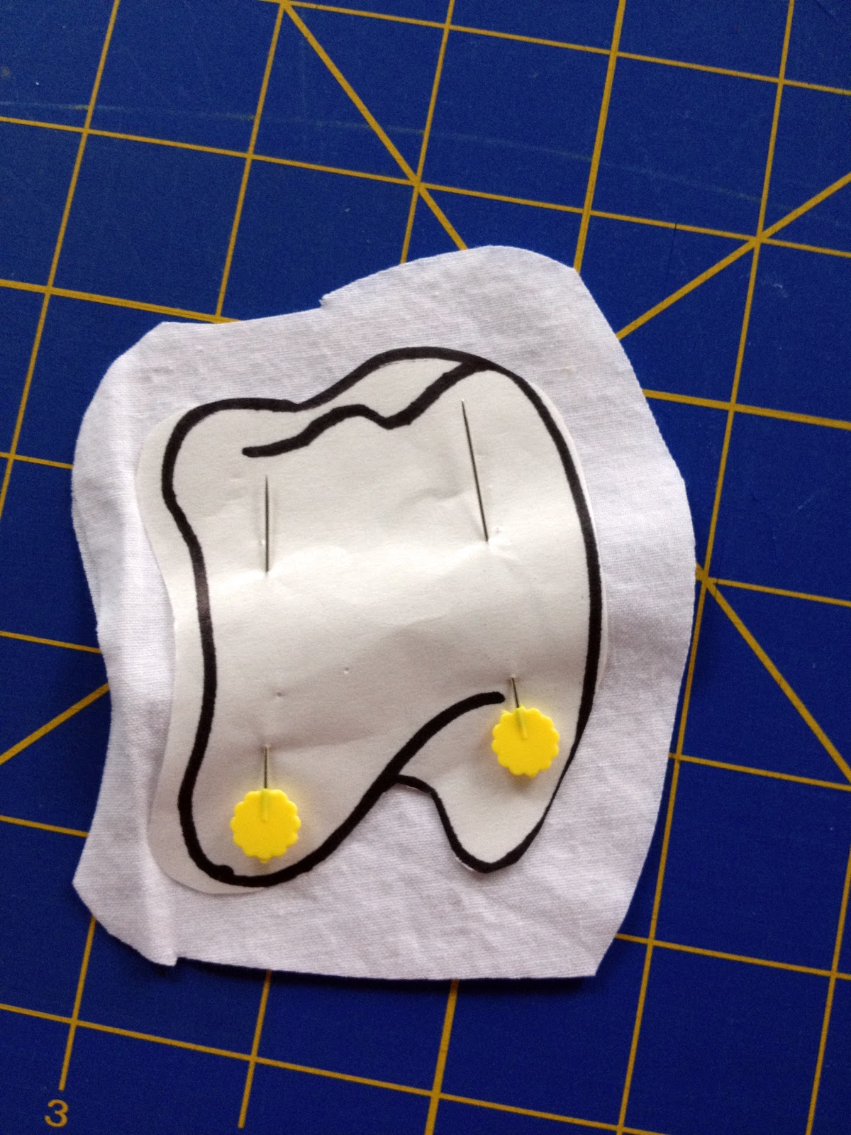 JustSewOlivia: Tutorial: The Tooth Fairy Pillow with Raw Edge Applique