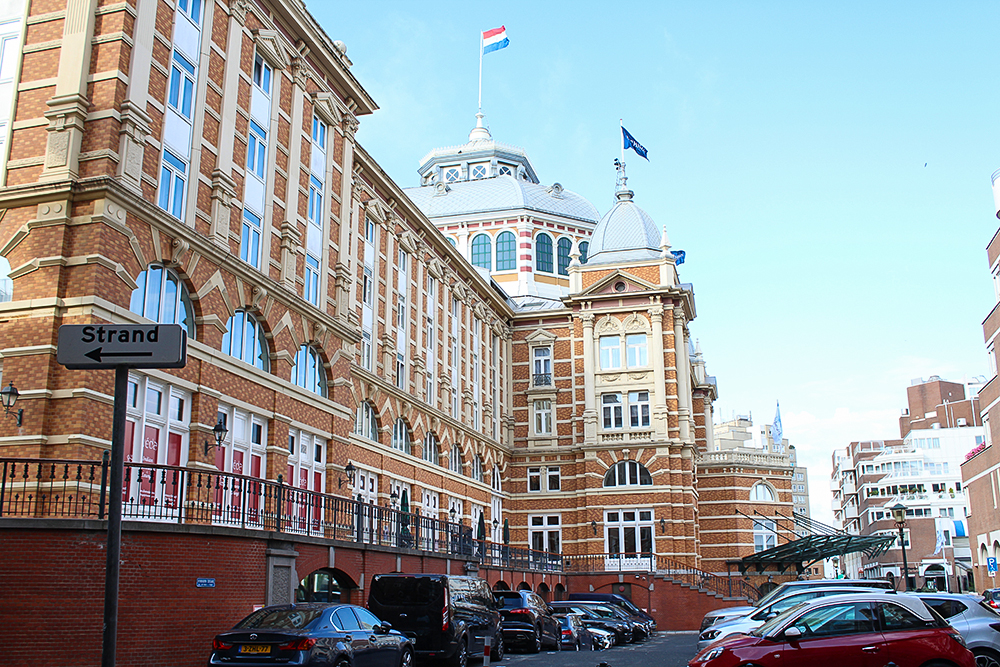 Weekend Trip to Scheveningen, Netherlands - GOLDEN SHIMMER