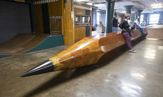 St. Louis Daily Photo: THE WORLD'S BIGGEST PENCIL