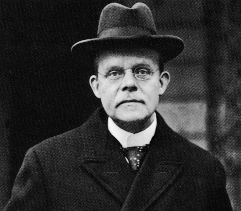 Strangers' Journey: 1930: Introducing Marx. Real Marx