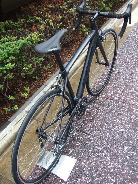 avelo Bicycle shop | アヴェロ バイシクル ショップ 浦和: FELT FR60 フェルト アルミフレーム+カーボンフォーク CLARIS R2000 ロードバイク 510 ...