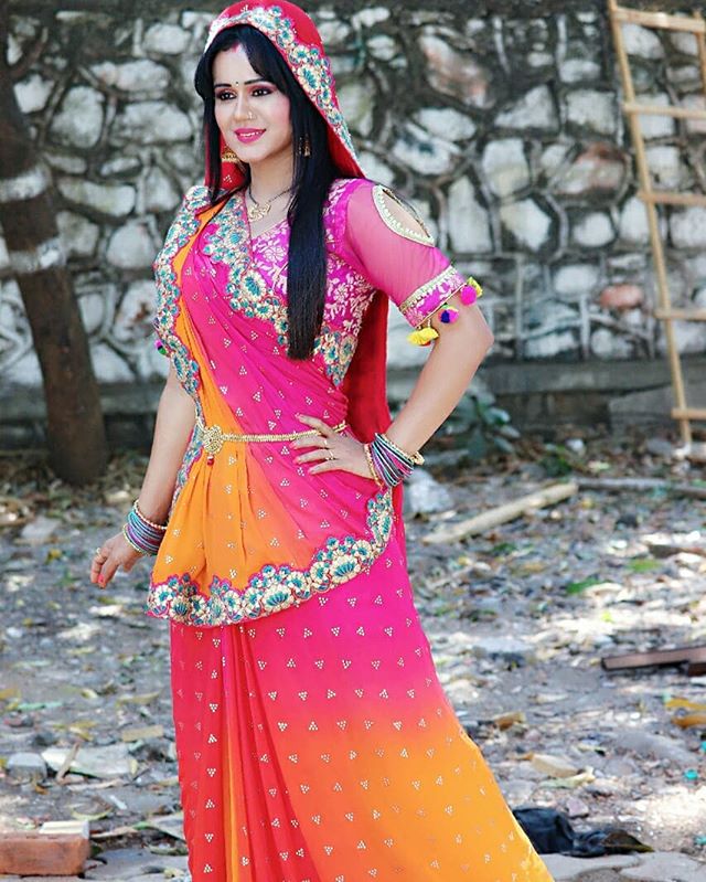 Gunjan Pant Pictures, Wallpaper, Image Gallery, Bold and Beautiful ...