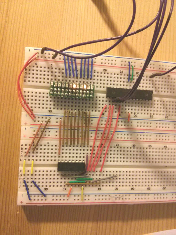 Playing with ATMEGA8 microcontroller: Serial Peripheral Interface (SPI) and 74HC595