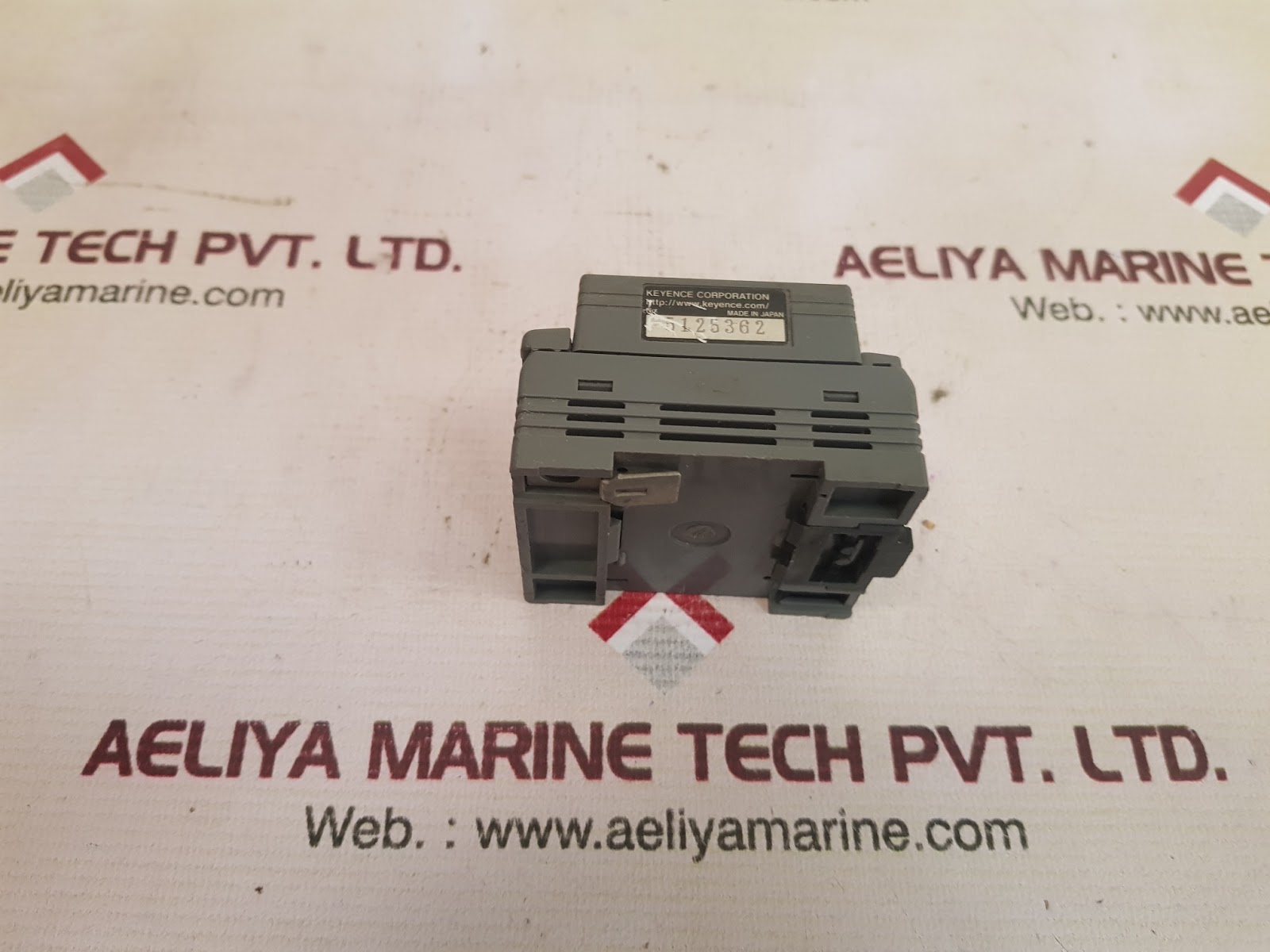 KEYENCE KV-10T PLC BASE UNIT - Aeliya Marine